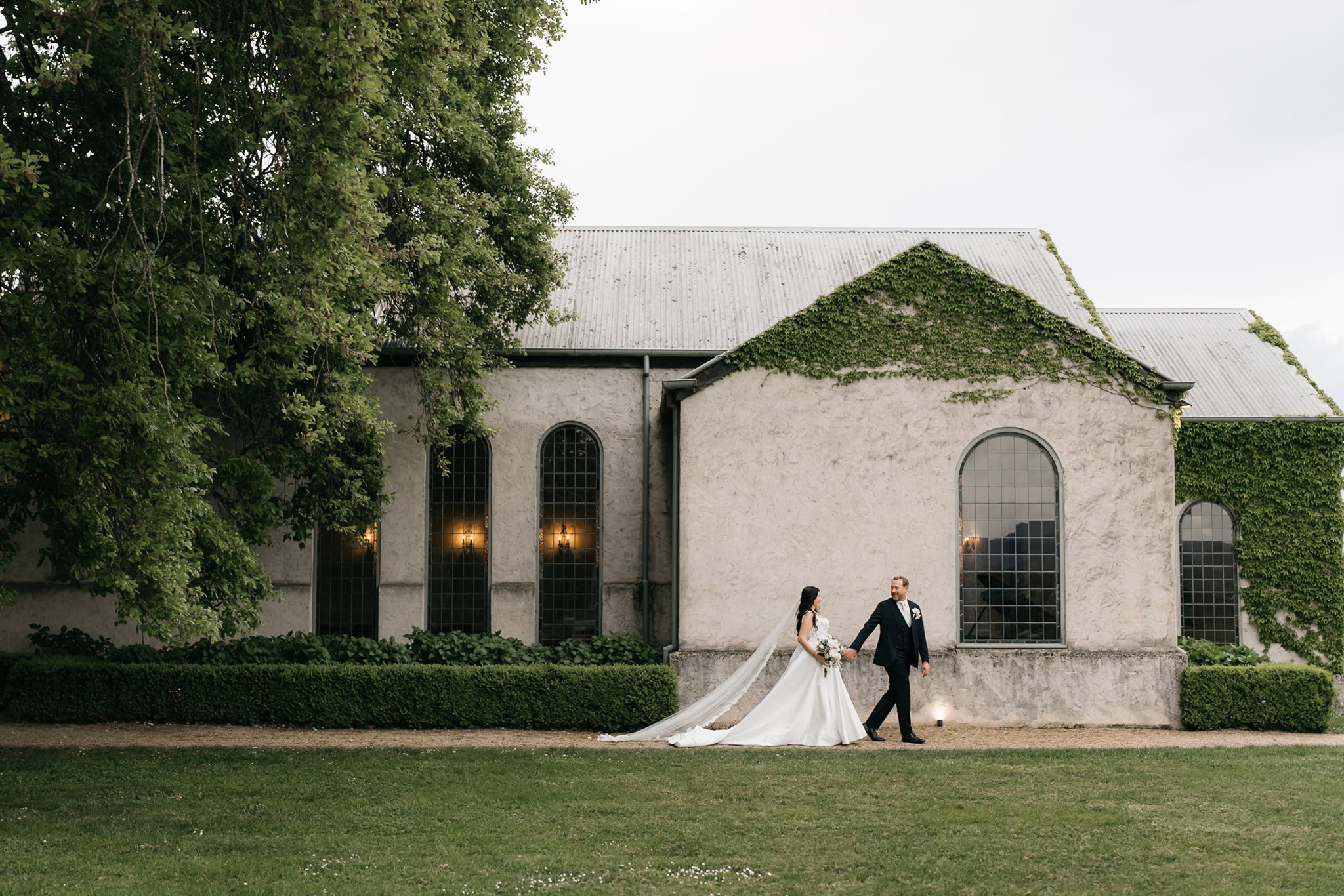 Spring Stones of the Yarra Valley Wedding of Nathalie and Jack - Rick ...